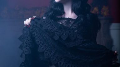 DO-S from One Punch-Man Cosplayer: @Ashlynne Dae - NudeCosplayGirls.com